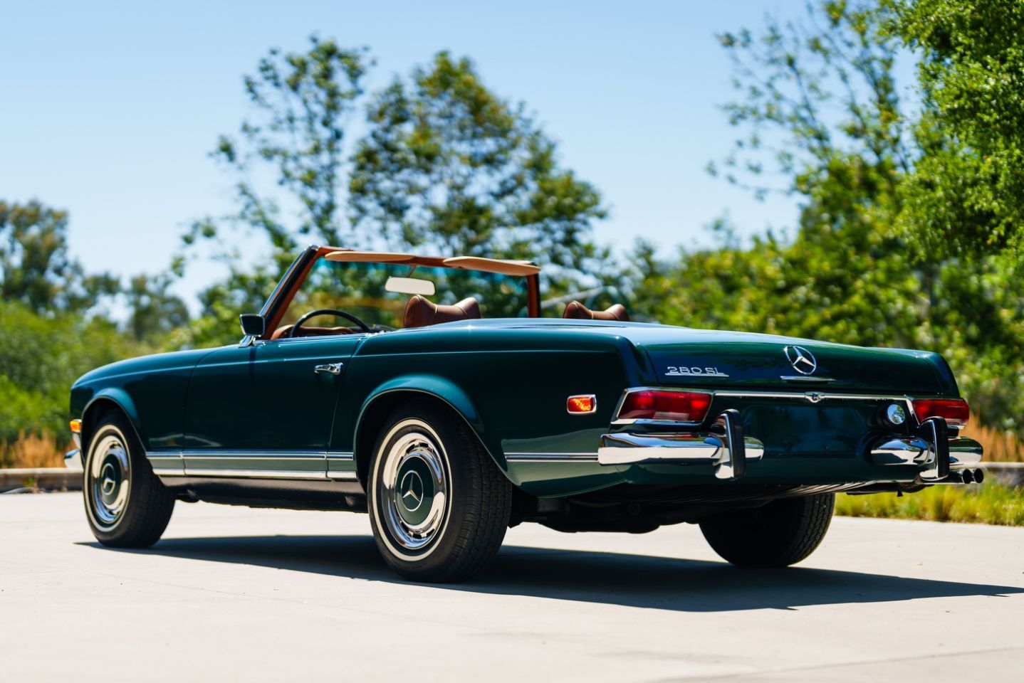 SOLD 1969 Mercedes-Benz 280SL Coupe/Roadster - Scott Grundfor Company ...