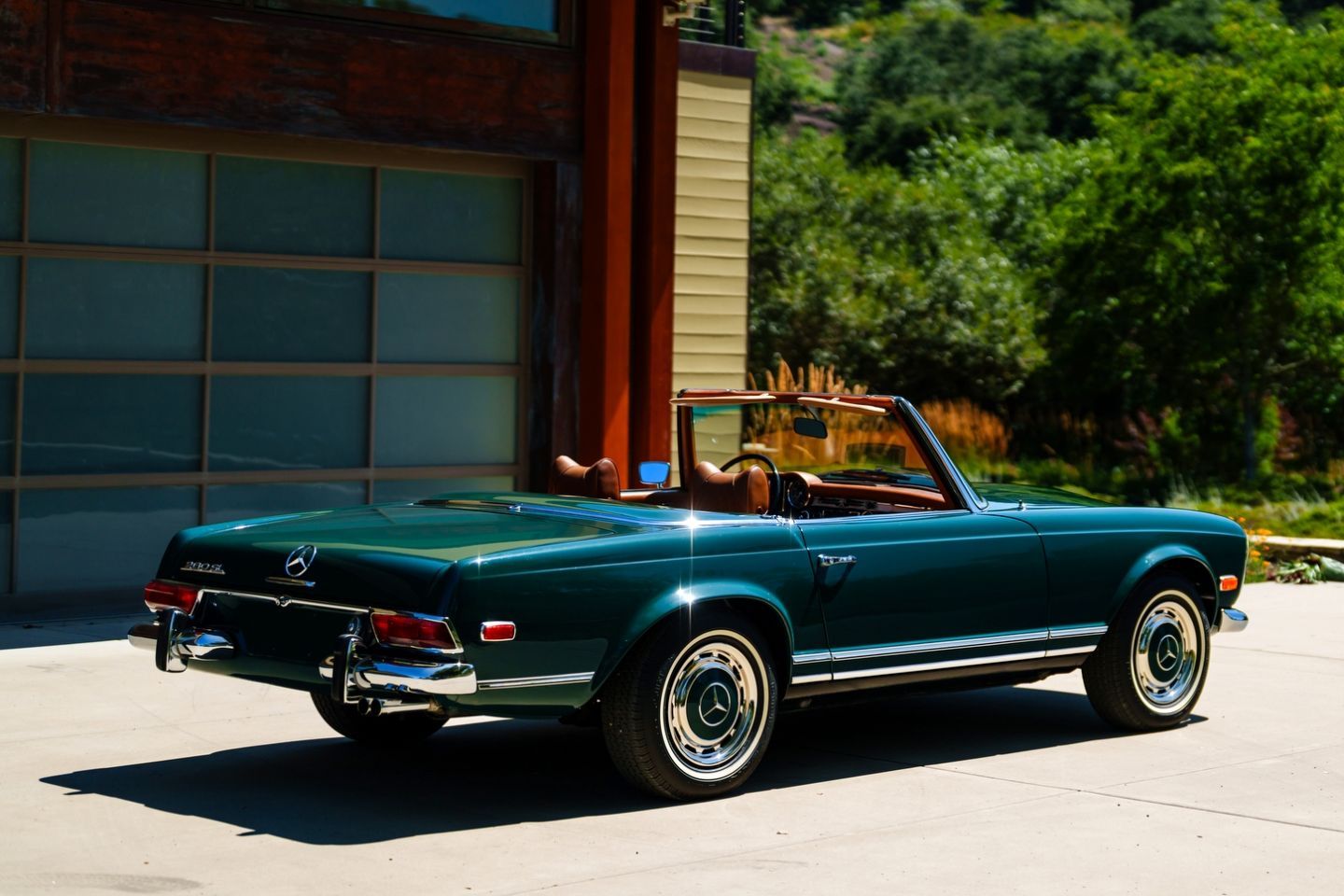 SOLD 1969 Mercedes-Benz 280SL Coupe/Roadster - Scott Grundfor Company ...