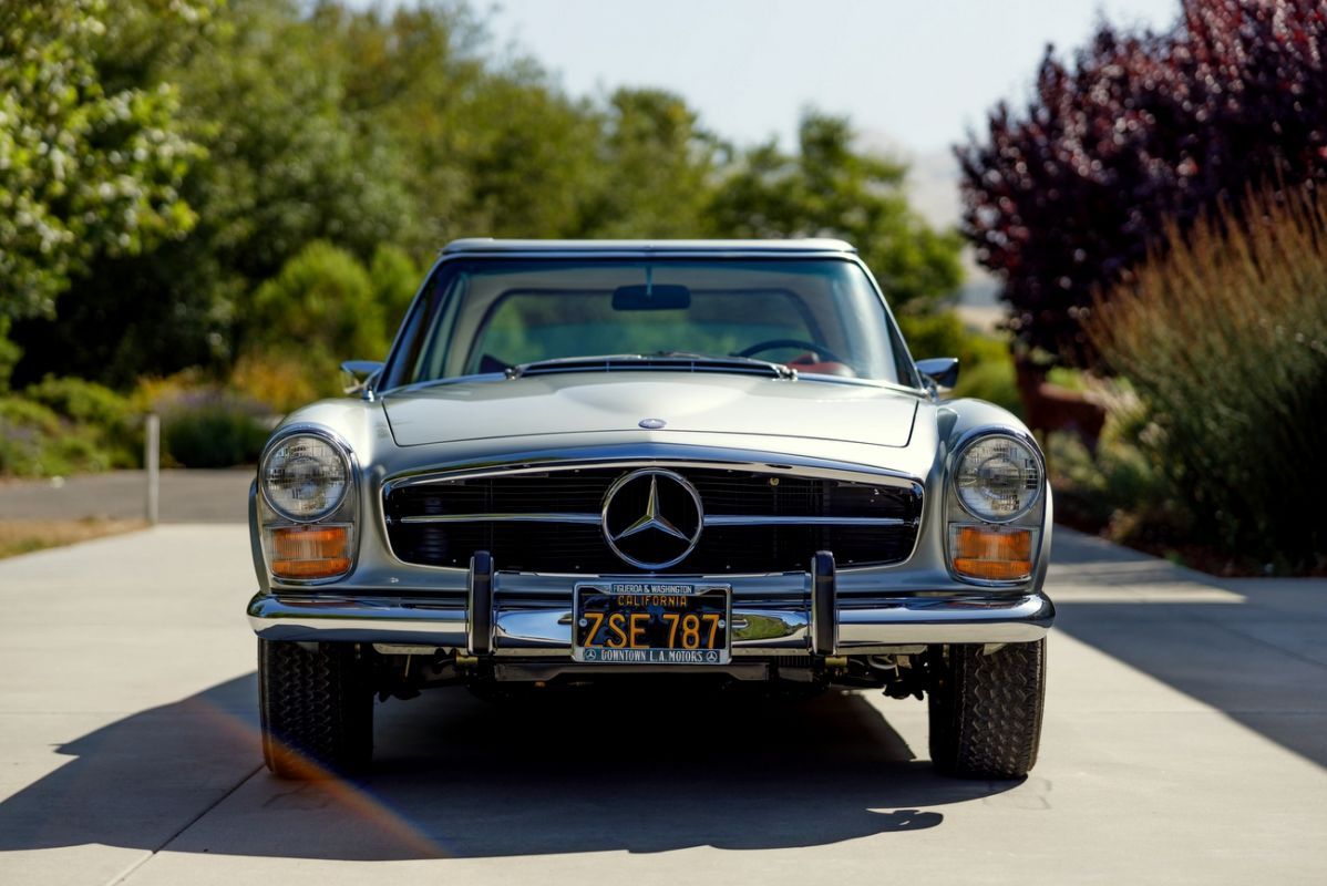SOLD 1969 Mercedes-Benz 280 SL Coupe/Roadster - Scott Grundfor Company ...